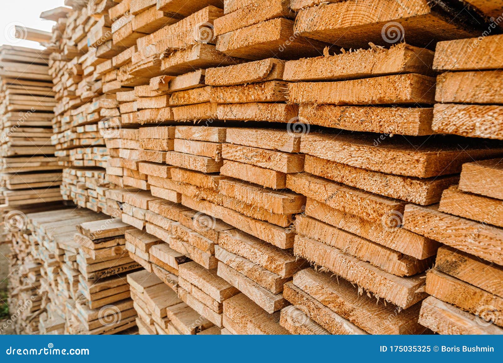 Board Pine Stack Building Materials High Parallel Folded Dry Building ...