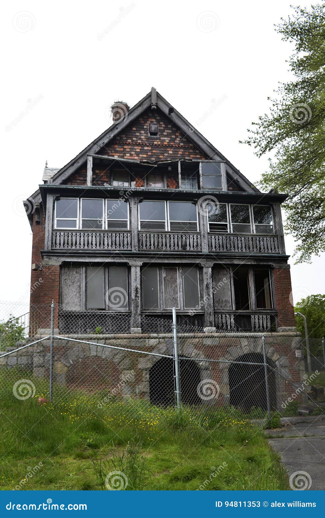 Old Broken Windows on Abandoned Brick Asylum Building Stock Image ...