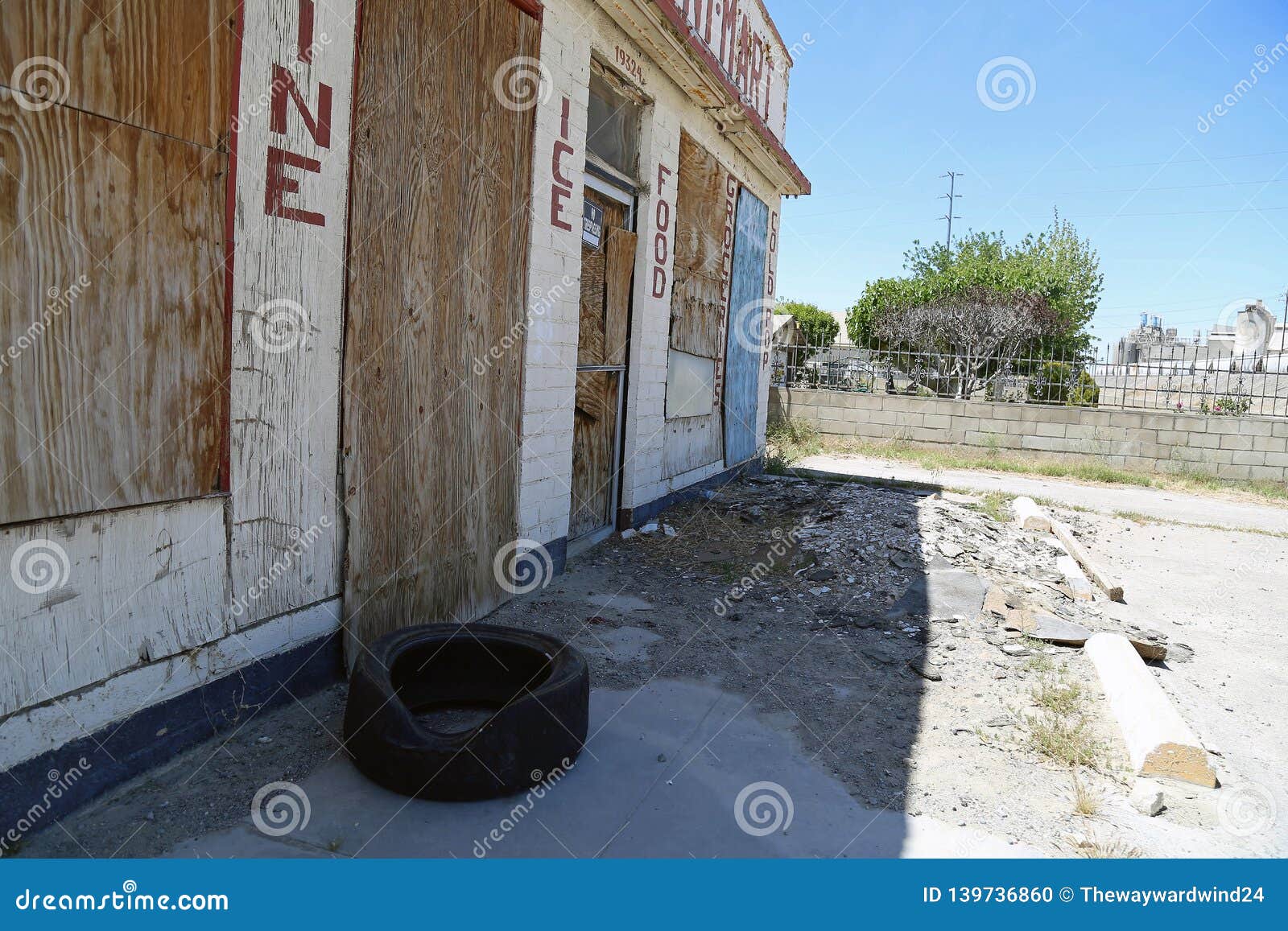 Boarded up storefront stock photo. Image of mountains - 139736860