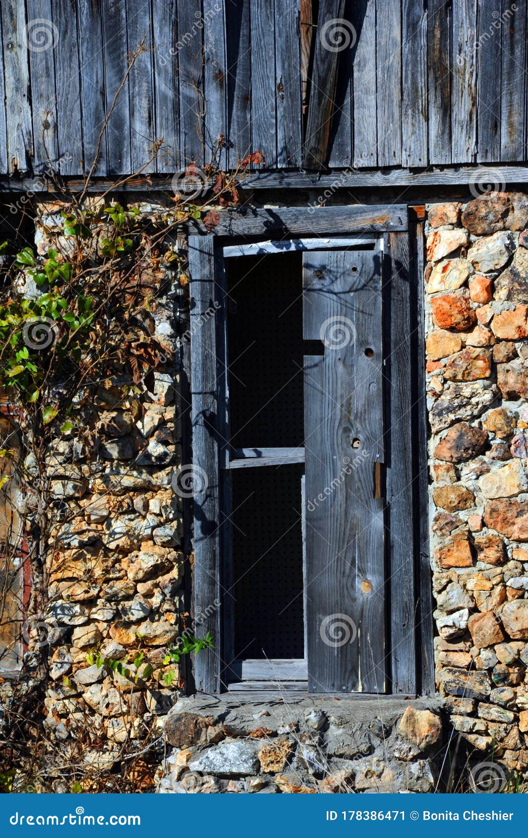Boarded Up Window on Stone House Stock Image - Image of house, exterior ...