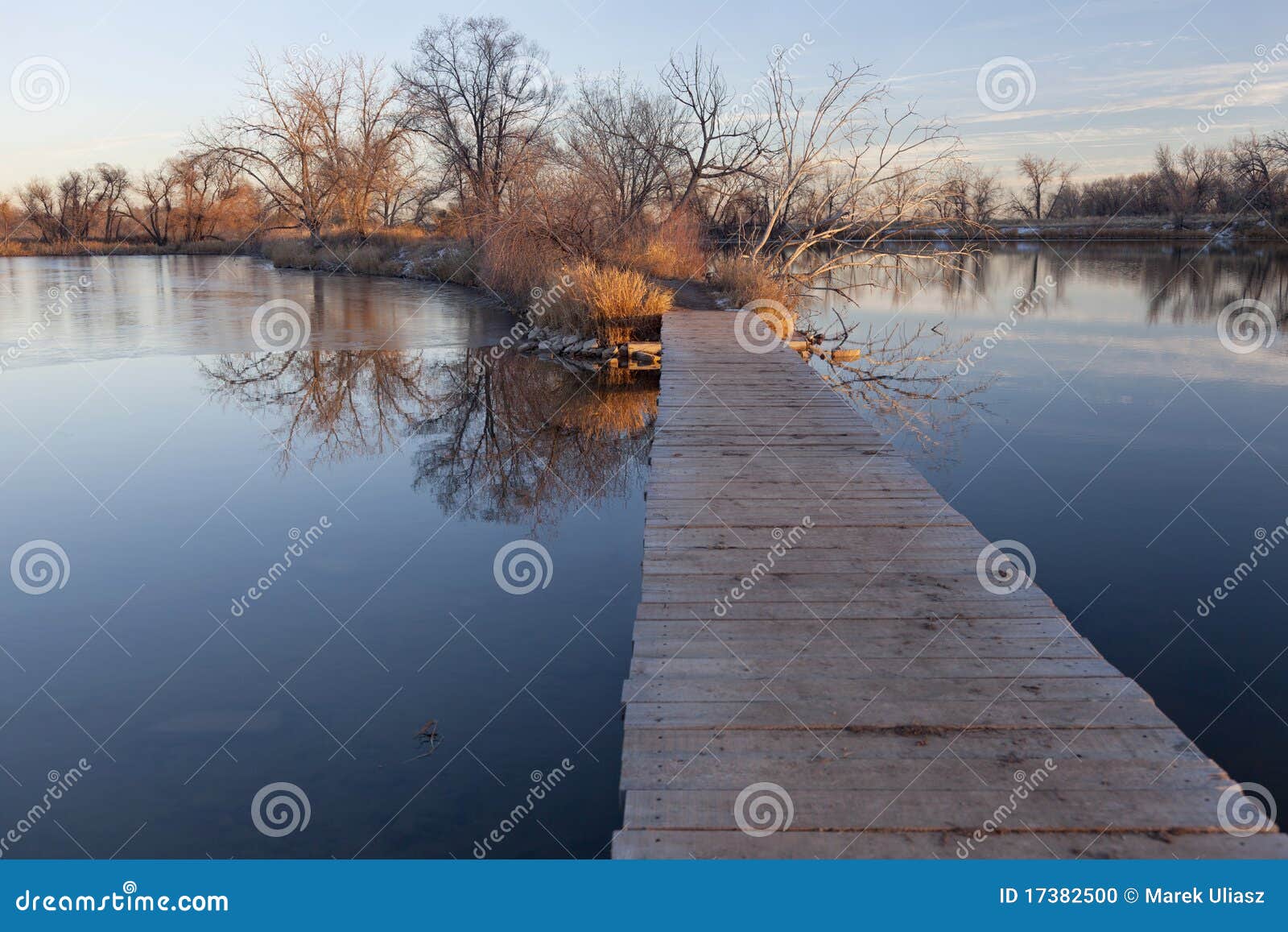 Boardwalk Pathway Over Lake Stock Photo - Image of bridge, ponds: 17382500