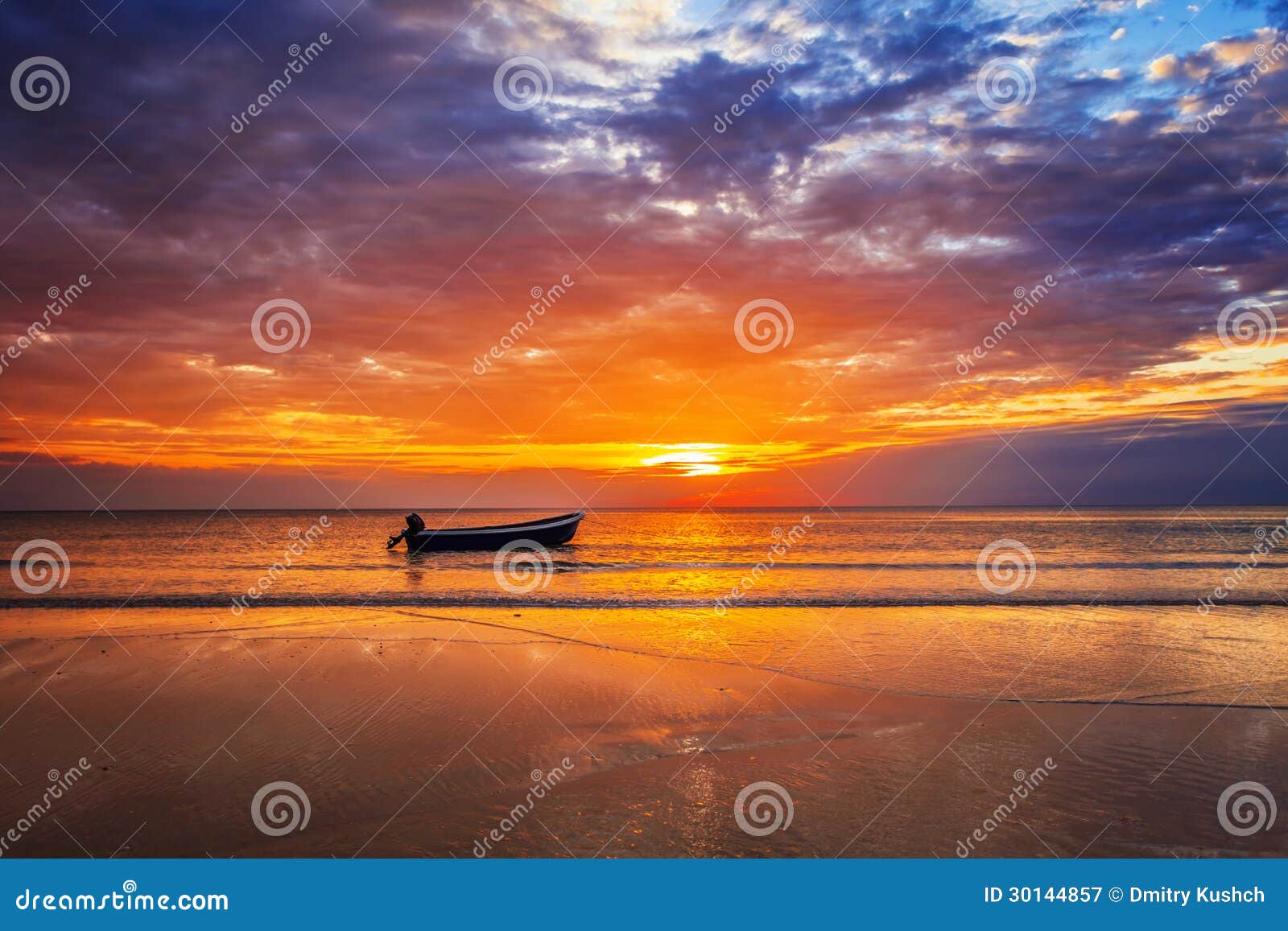 Boat on the Beach at Sunset Stock Image - Image of gold, colorful: 30144857