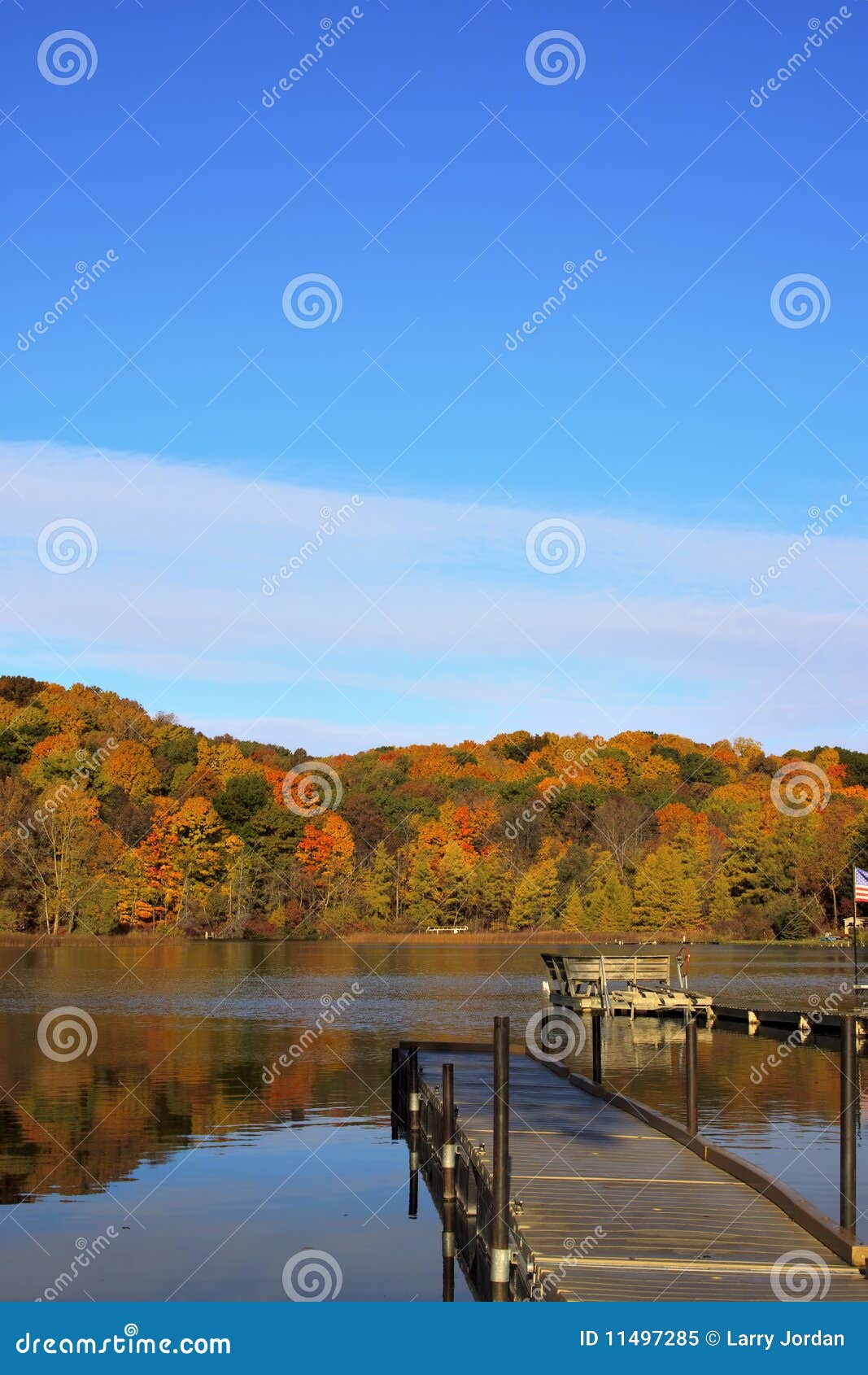 Boat Dock Scenic Autumn View Stock Image - Image of nature, rail: 11497285