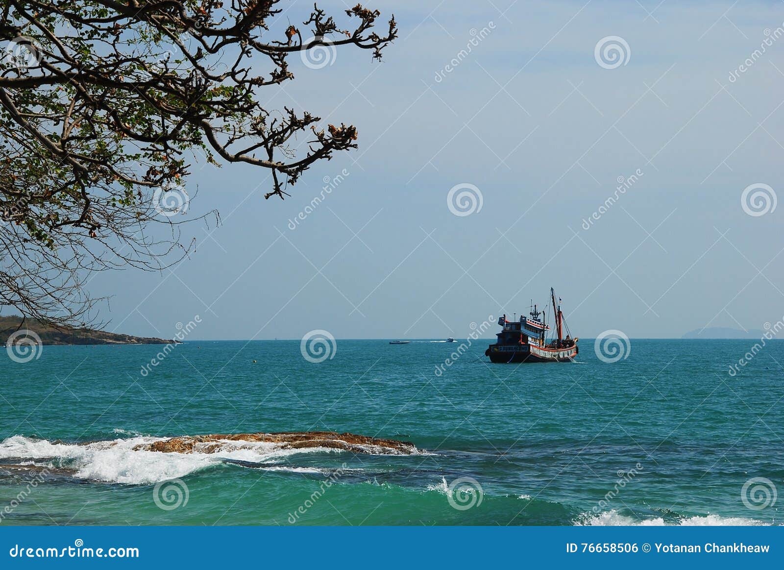 Boat Float on the Water it is the Transportation Editorial Photo ...