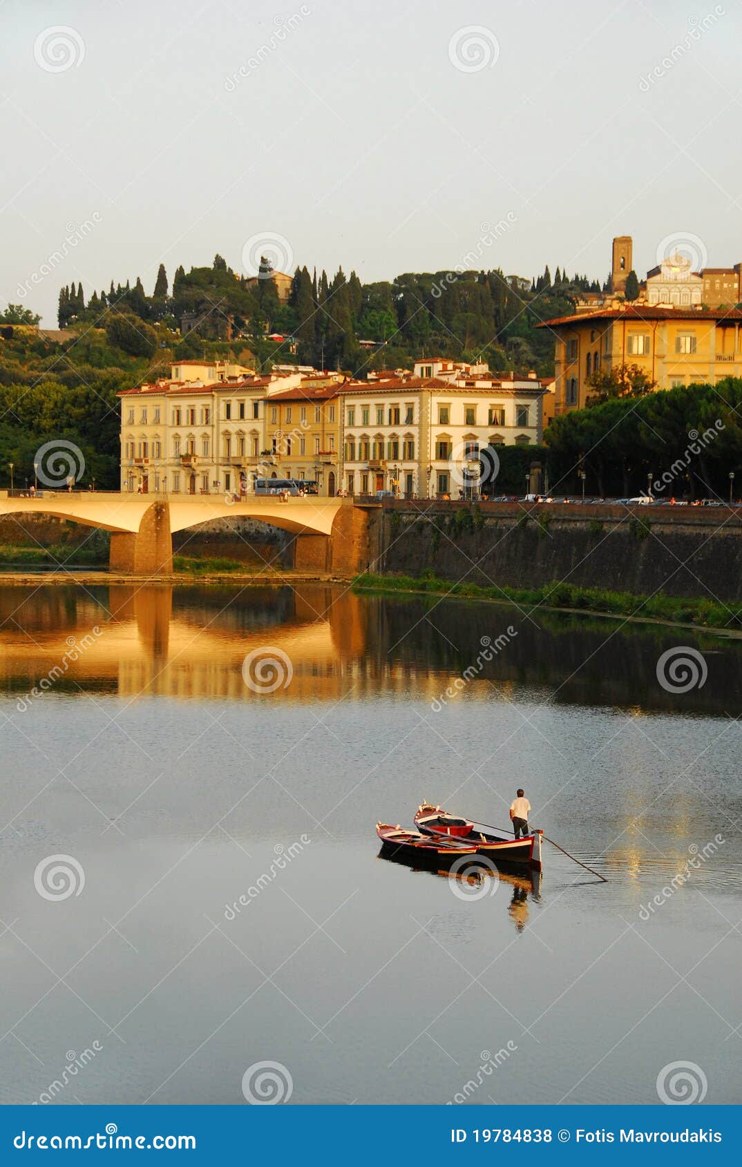 Boat in Florence editorial stock photo. Image of colors - 19784838