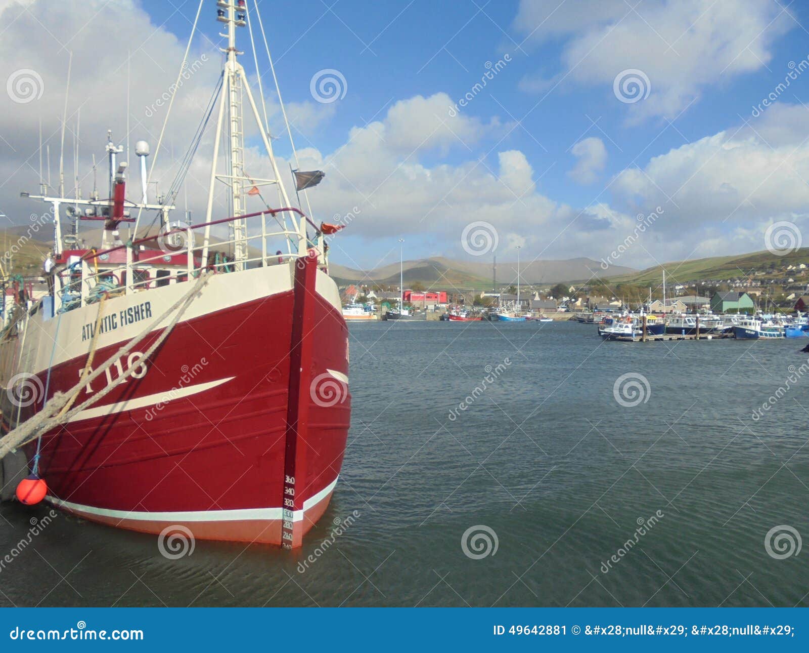 Boat in harbour editorial photo. Image of ireland, boat - 49642881