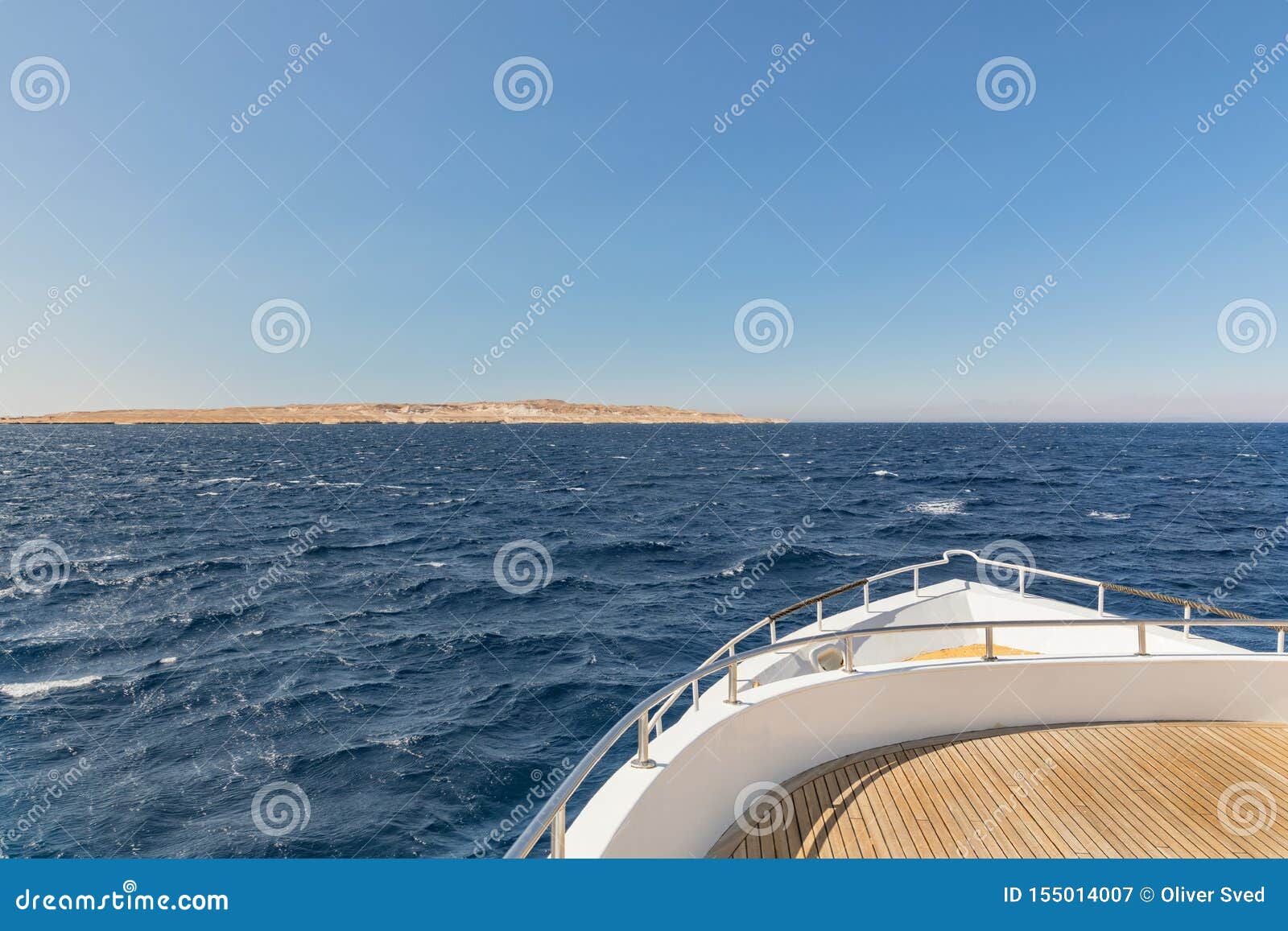 Boat Heading Towards the Horizon Stock Image - Image of siling, summer ...