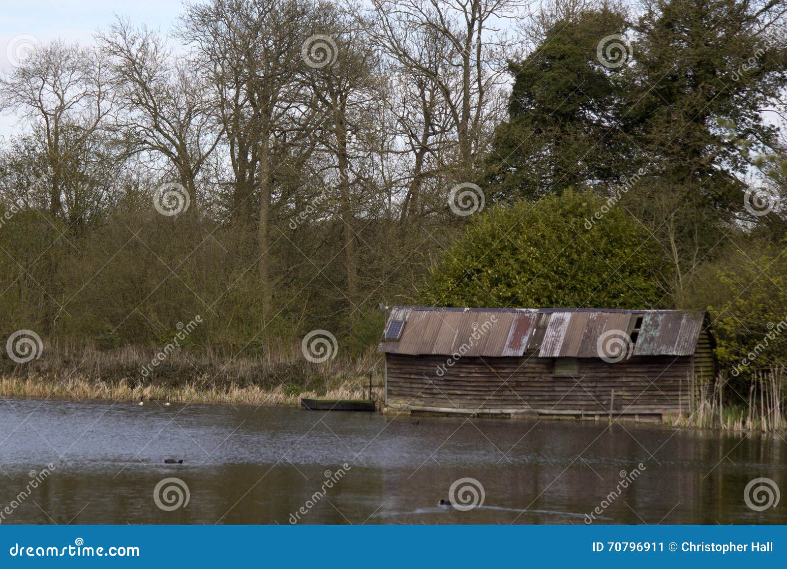 Boat House on the River Misbourne in the Chilterns Stock Image - Image ...
