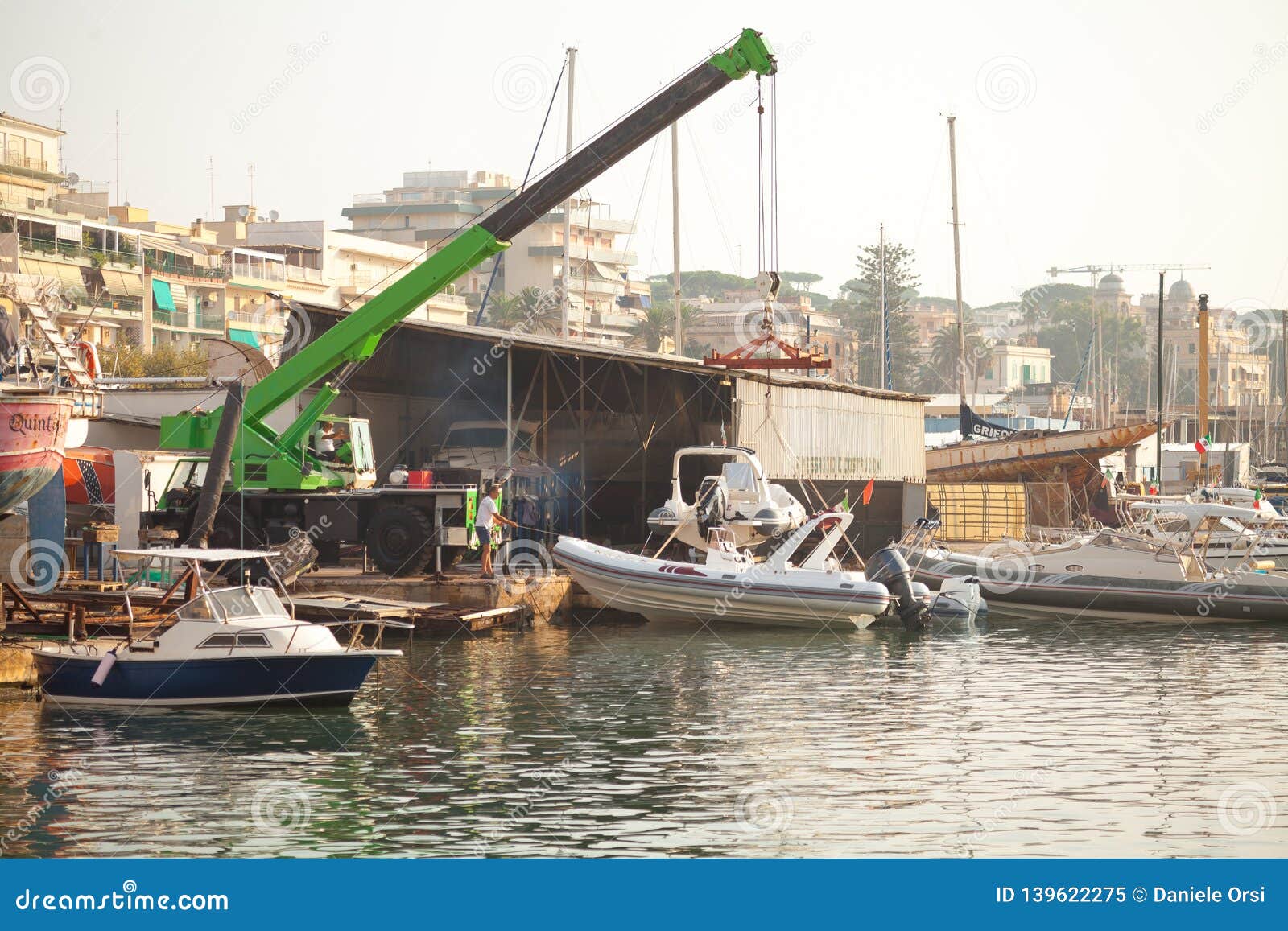 Boat lift for dry storage editorial image. Image of boats - 139622275