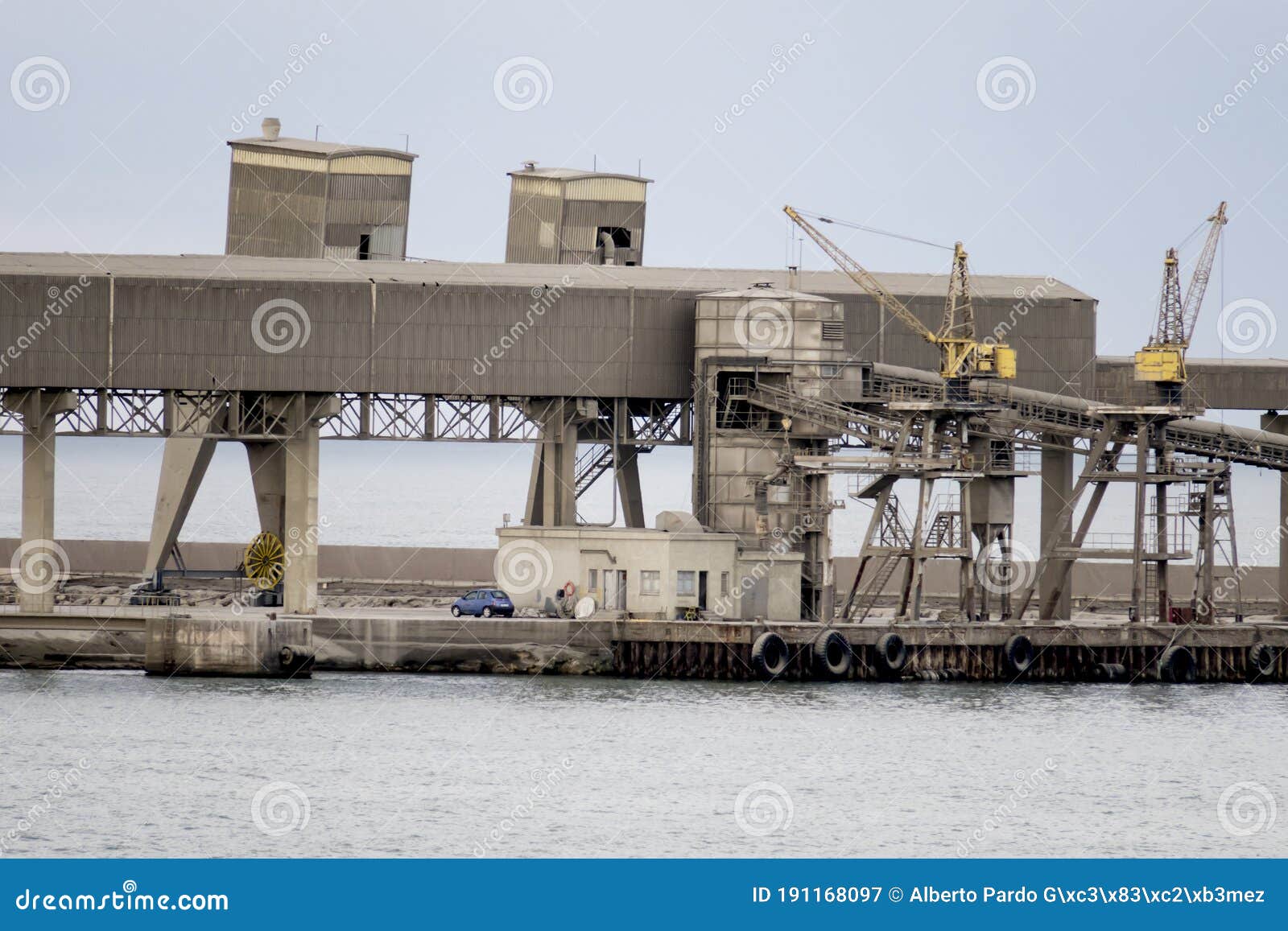 Boat loading dock at sea stock image. Image of container - 191168097