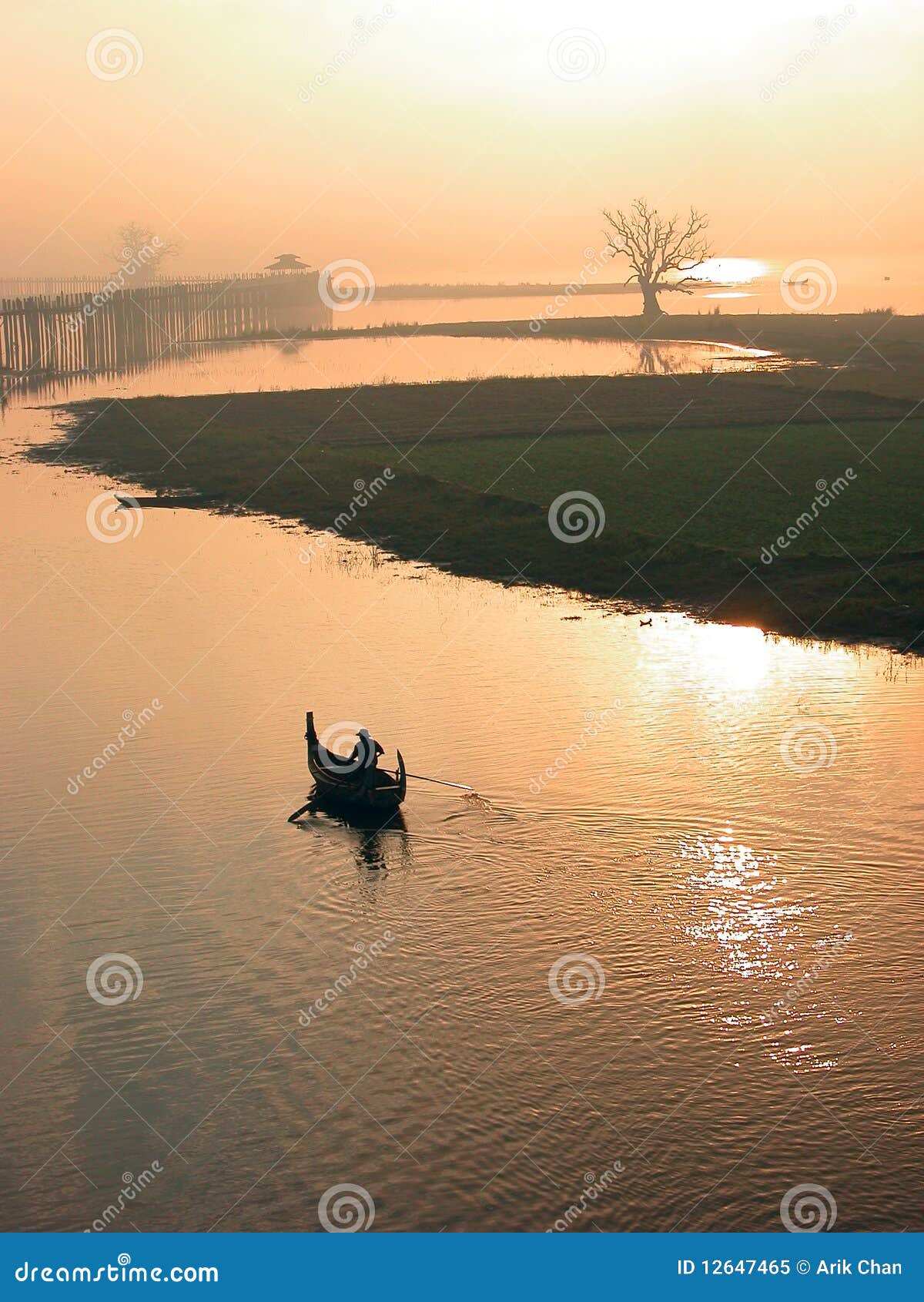 Boat Man Rowing from Ubein Bridge Stock Image - Image of sunset ...