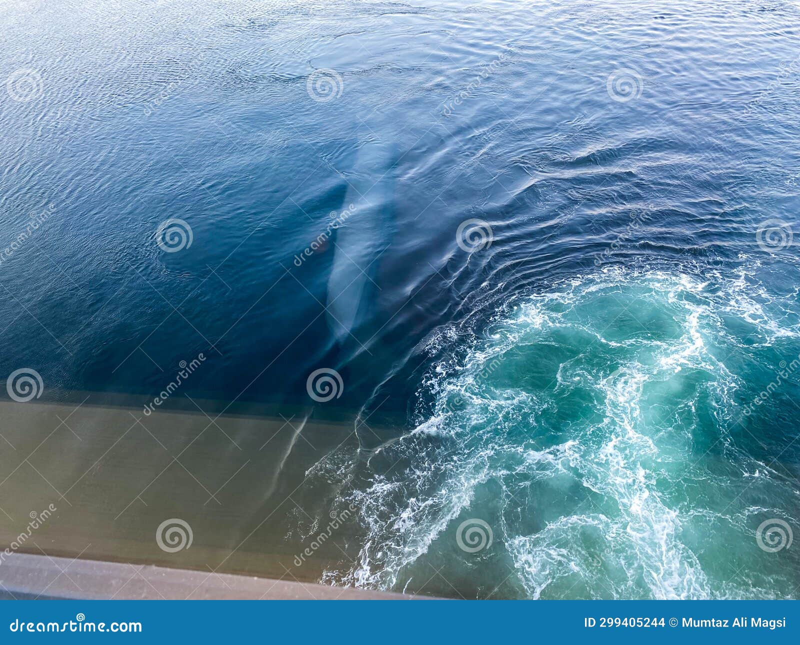 Tug Boat Pushing A Set Liquid Tank Cargo Barges Up The Mississippi ...