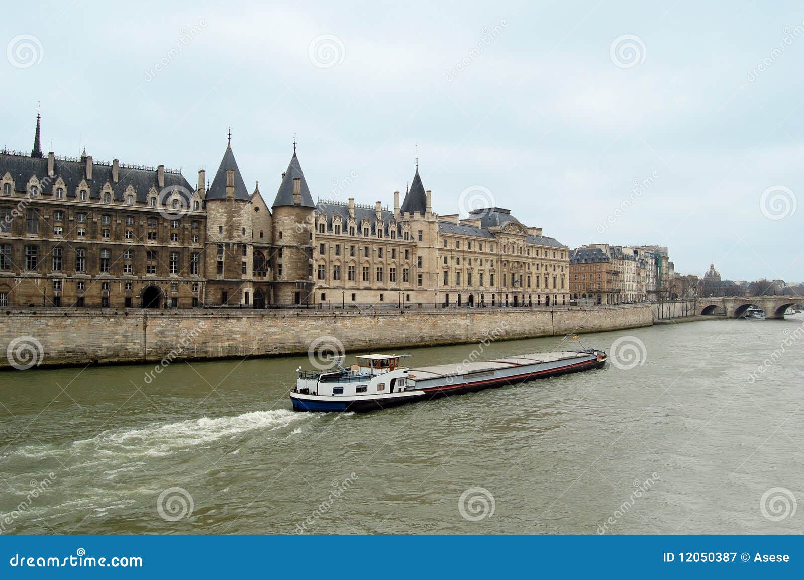 Boat sailing in Paris stock image. Image of french, boat - 12050387