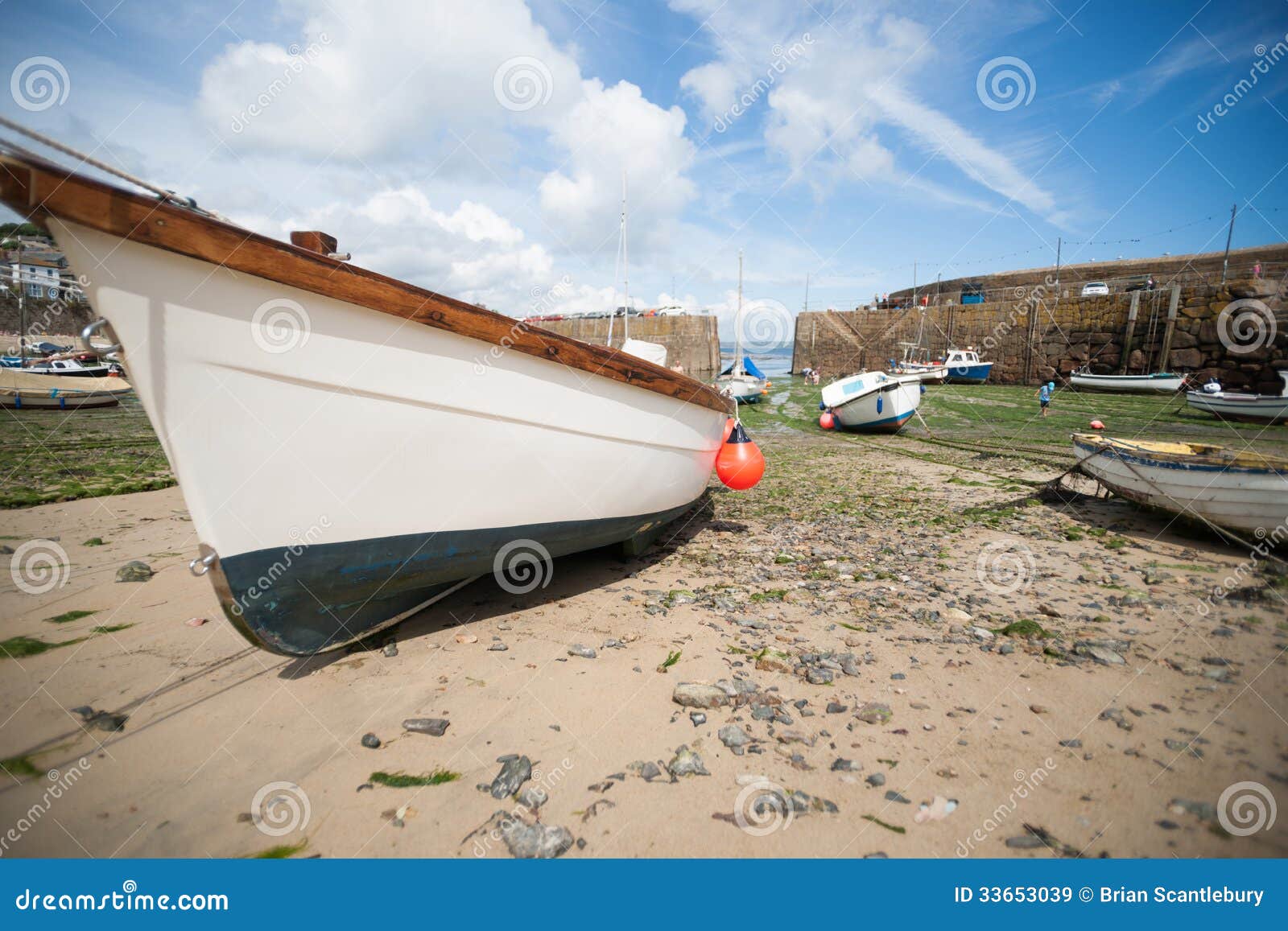 Boat on sand stock image. Image of diminishing, tide - 33653039