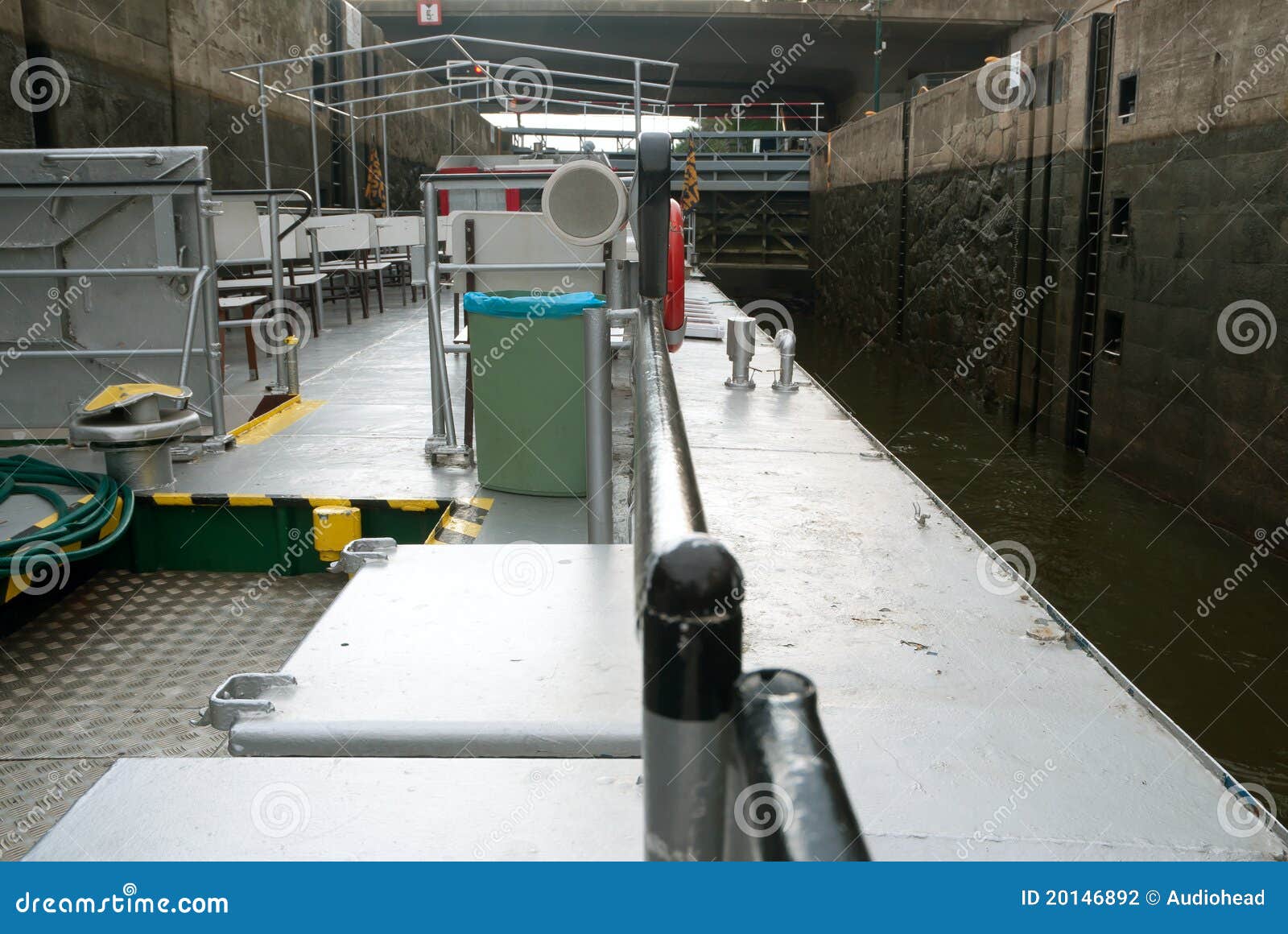 Boat in Sluice Gate stock photo. Image of shipping, flow - 20146892