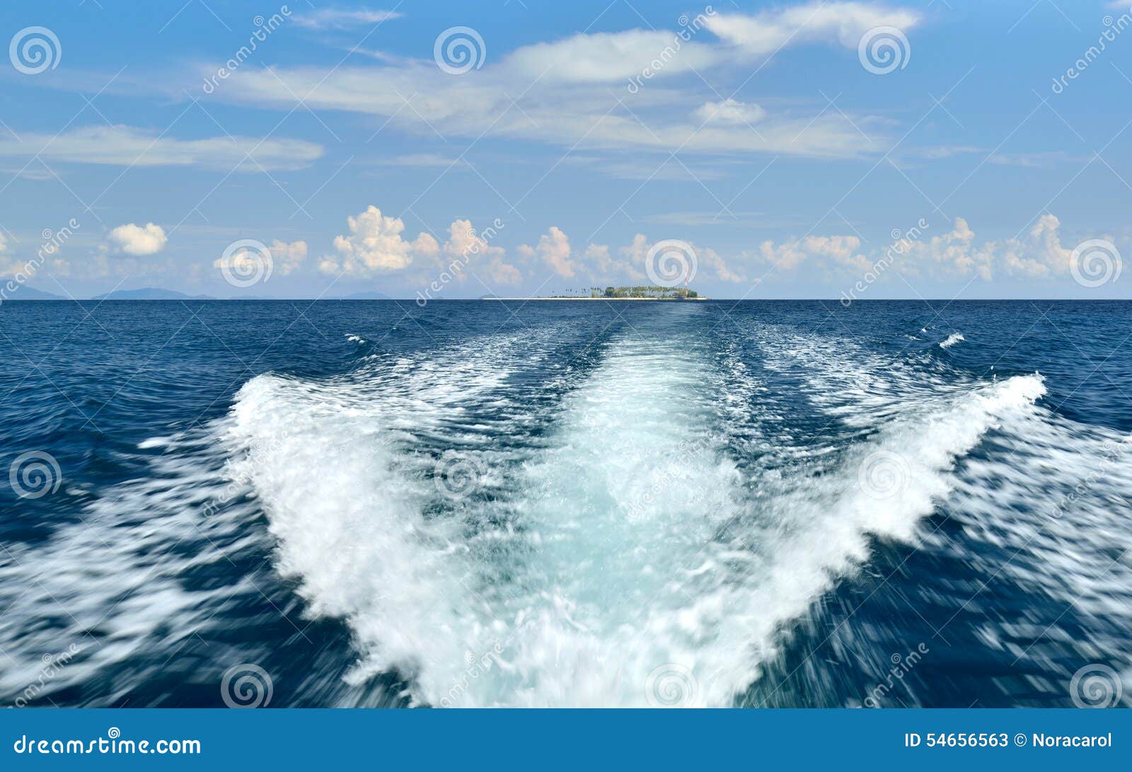 Boat wake and blue sky stock image. Image of newfoundland - 54656563