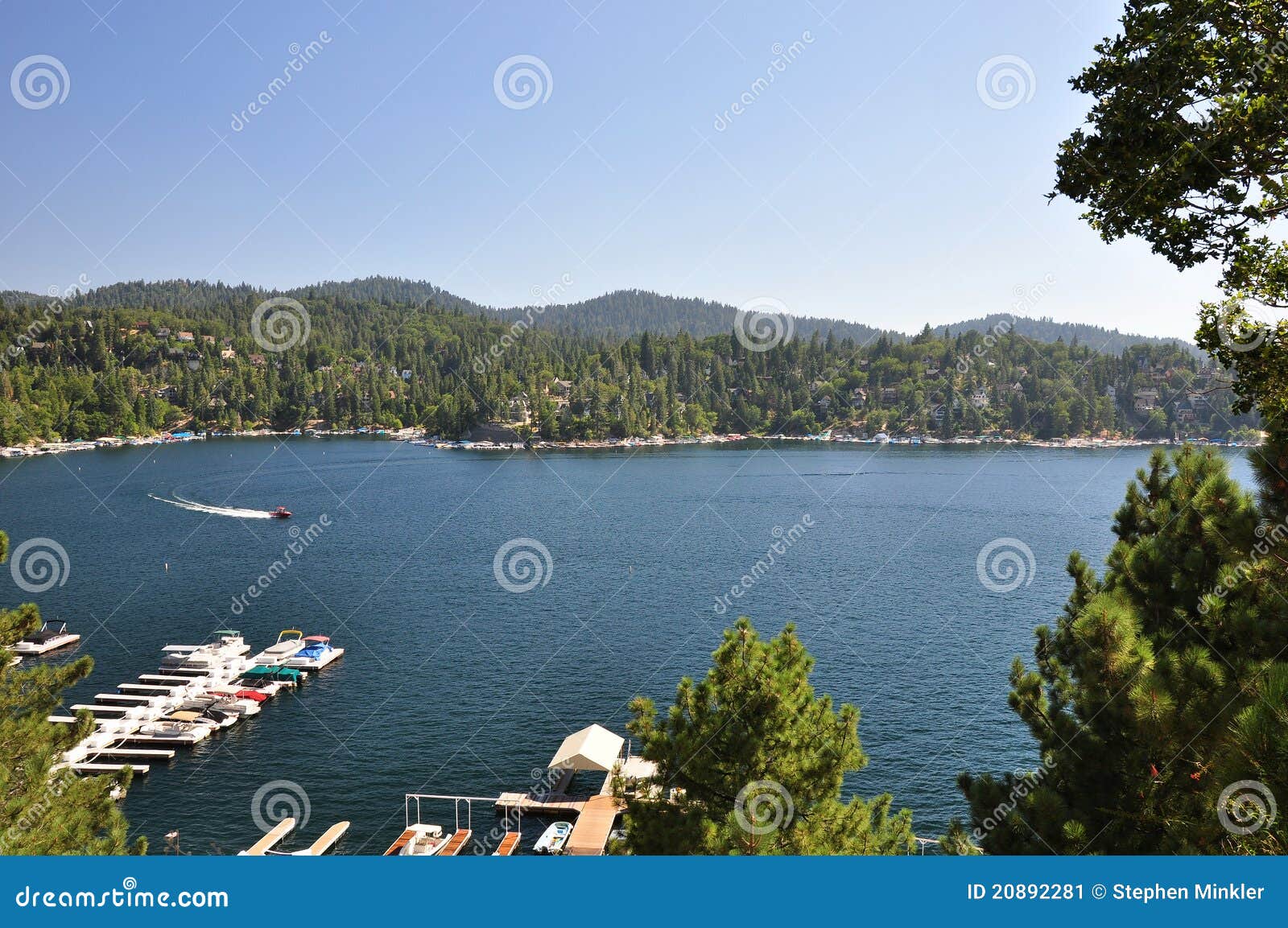 Boating on Lake Arrowhead stock image. Image of fishing - 20892281