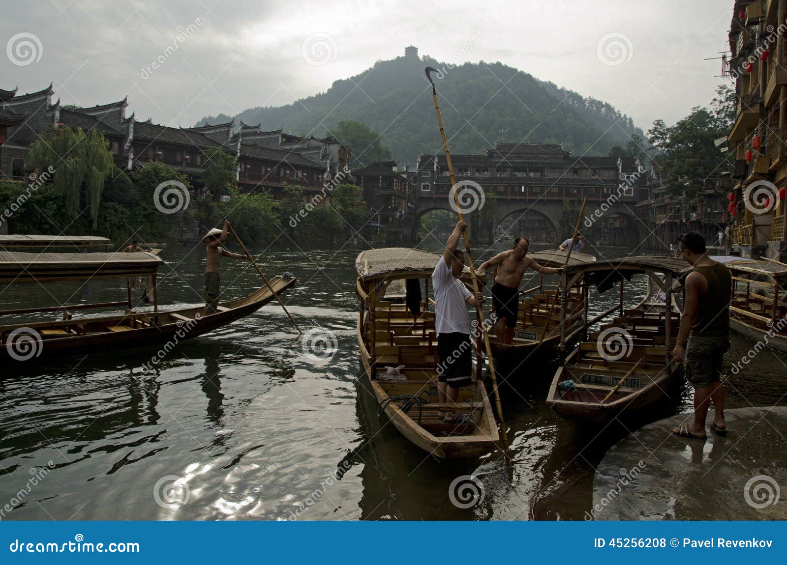 Boatmen in Fenghuang editorial stock photo. Image of transportation ...