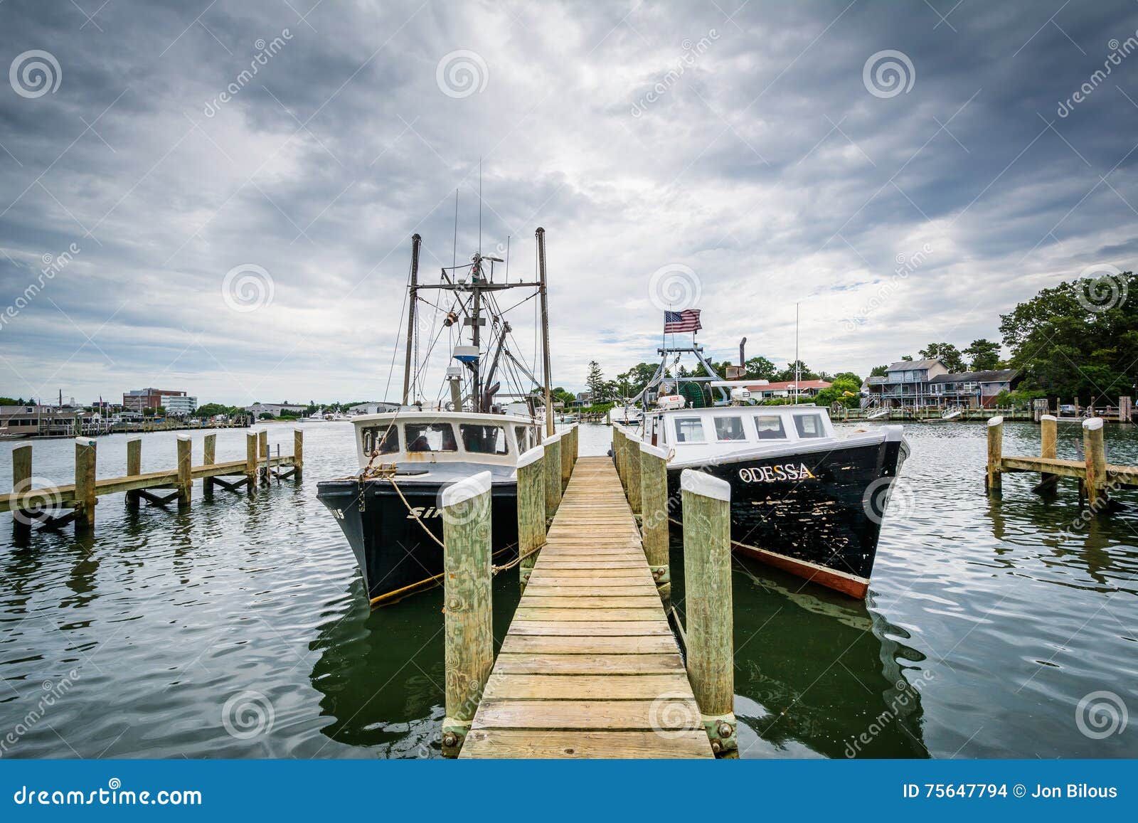 Boats and Docks in the Harbor of Hyannis, Cape Cod, Massachusetts ...