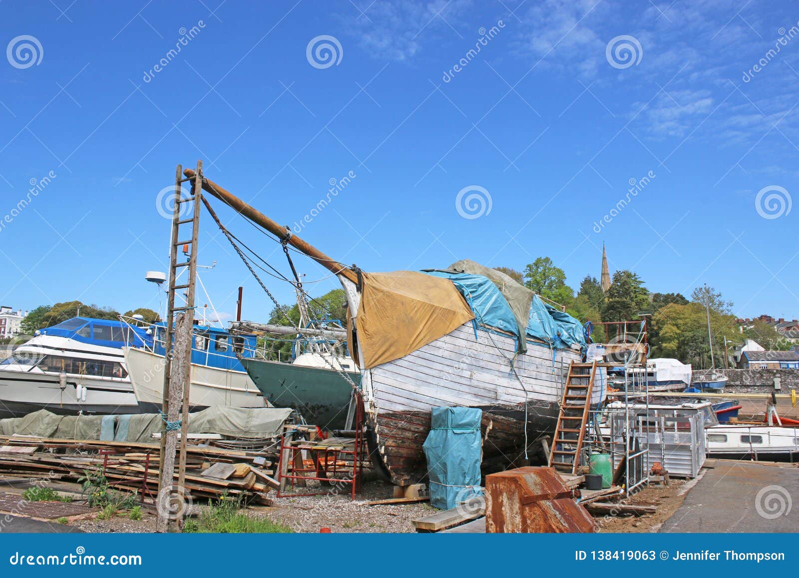Boats in Exeter Quay stock image. Image of water, town - 138419063