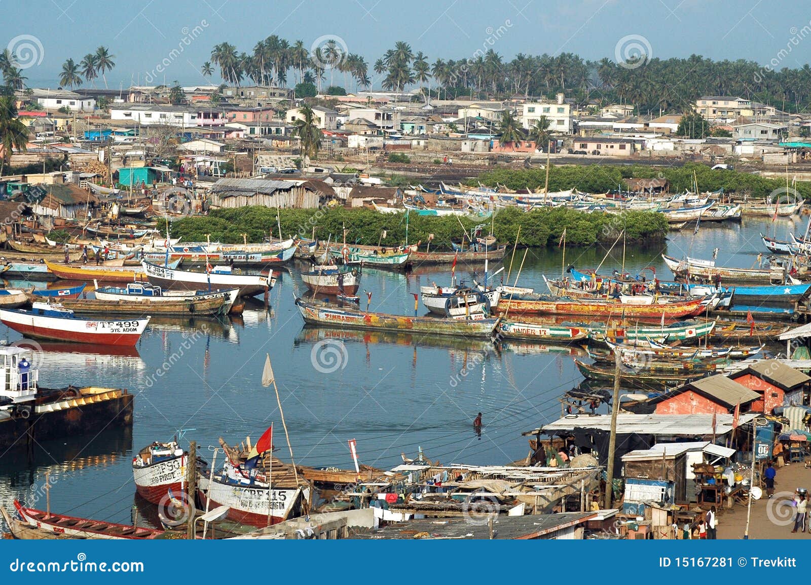 Boats in Elmina harbour editorial photo. Image of africa - 15167281