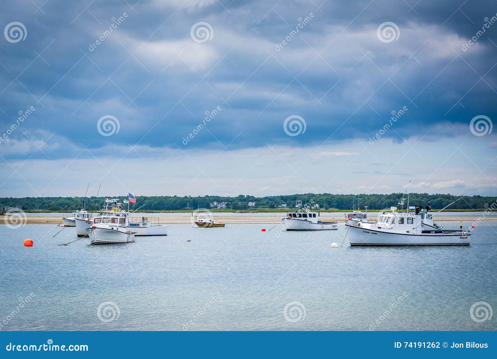 Boats in Hampton Harbor, in Hampton Beach, New Hampshire. Editorial ...
