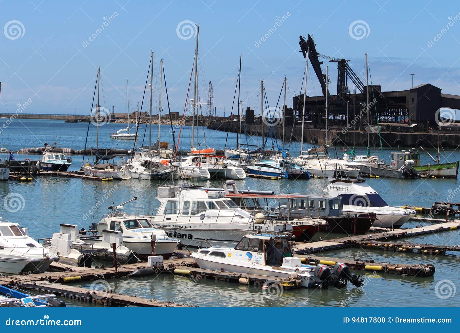 Boats in harbour editorial image. Image of evening, light - 94817800