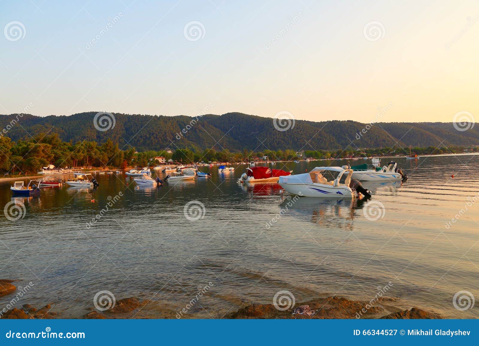 Boats in the lagoon editorial photography. Image of travel - 66344527