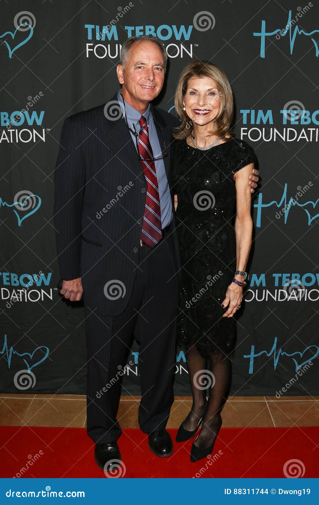 Bob Tebow, Pam Tebow image stock éditorial. Image du tapis - 88311744