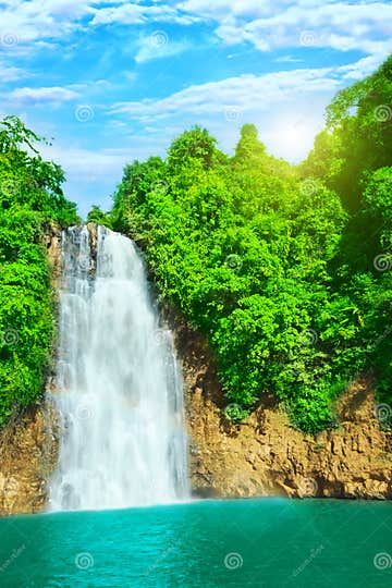 Bobla waterfall stock image. Image of sunbeam, bright - 9861919