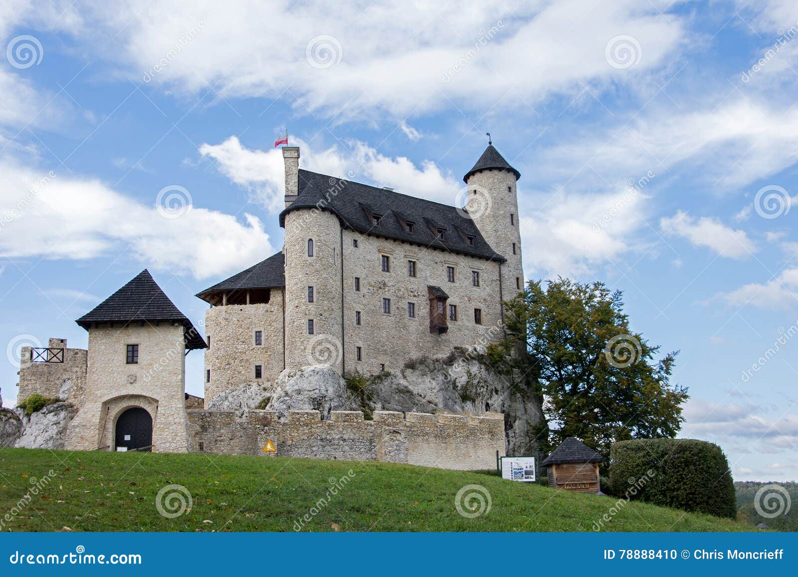 Bobolice Castle editorial image. Image of castle, towers - 78888410