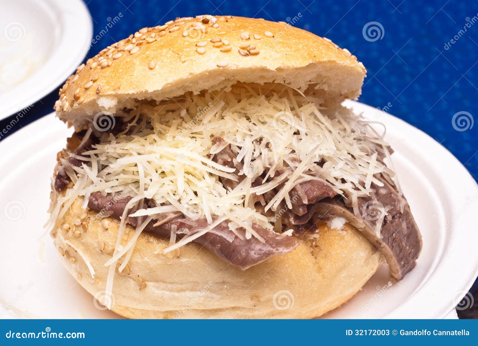 Bocadillo con el bazo imagen de archivo. Imagen de alimento - 32172003