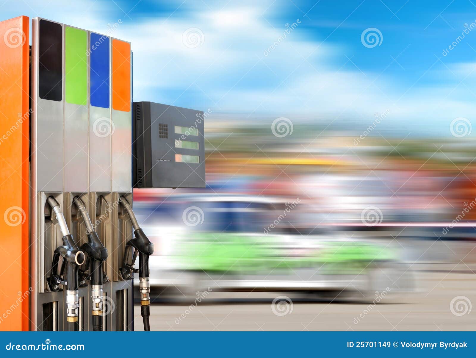 Bocais Da Bomba No Posto De Gasolina Imagem de Stock - Imagem de planta ...