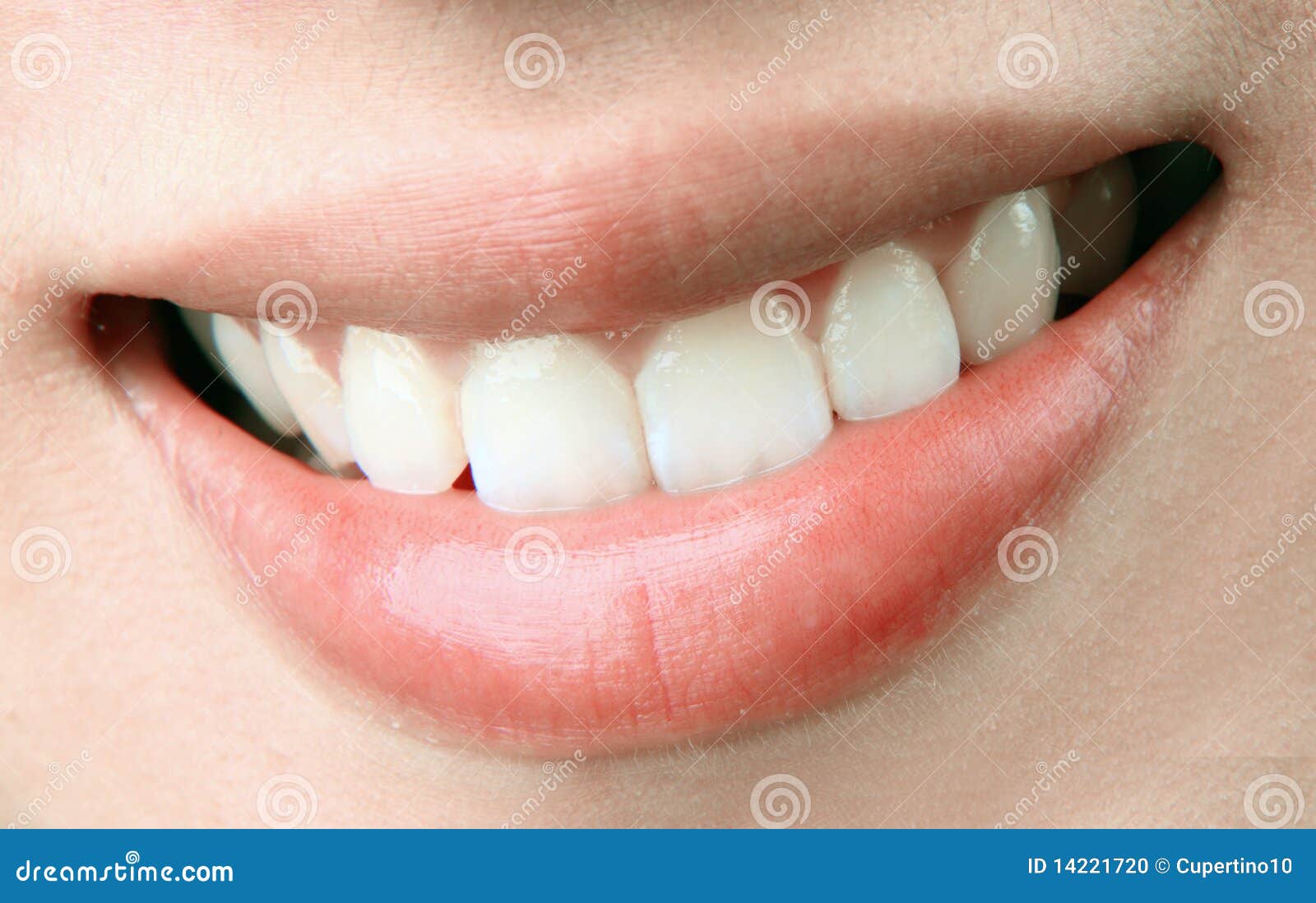 Bocca fotografia stock. Immagine di lecchi, caldo, dentista - 14221720