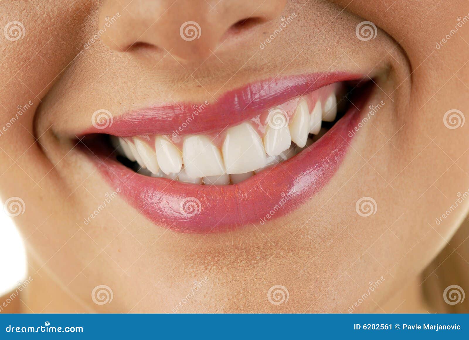 Bocca Sorridente Della Donna Immagine Stock - Immagine di denti ...
