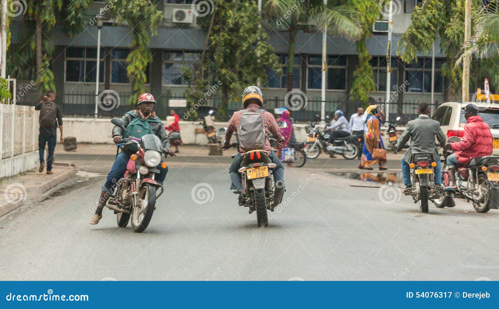 Bodaboda-Taxi in Tansania redaktionelles stockfotografie. Bild von ...