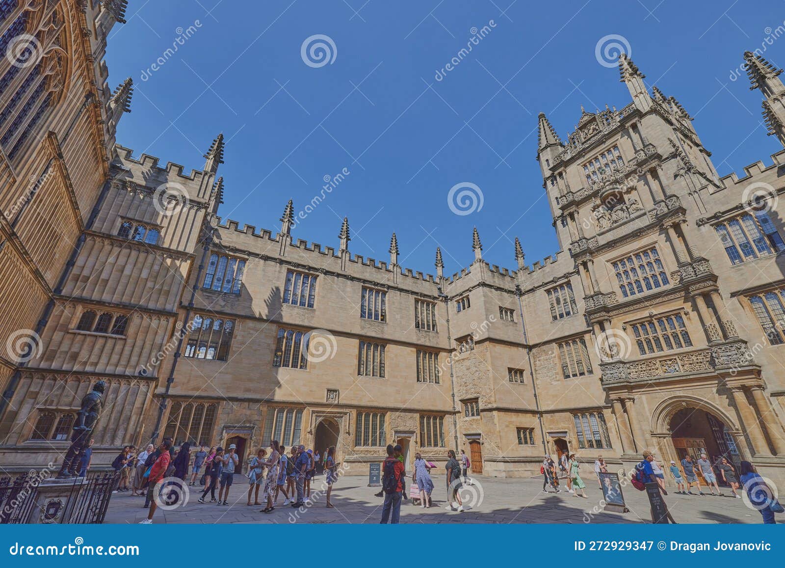 Bodleian Library in Oxford editorial photography. Image of school ...