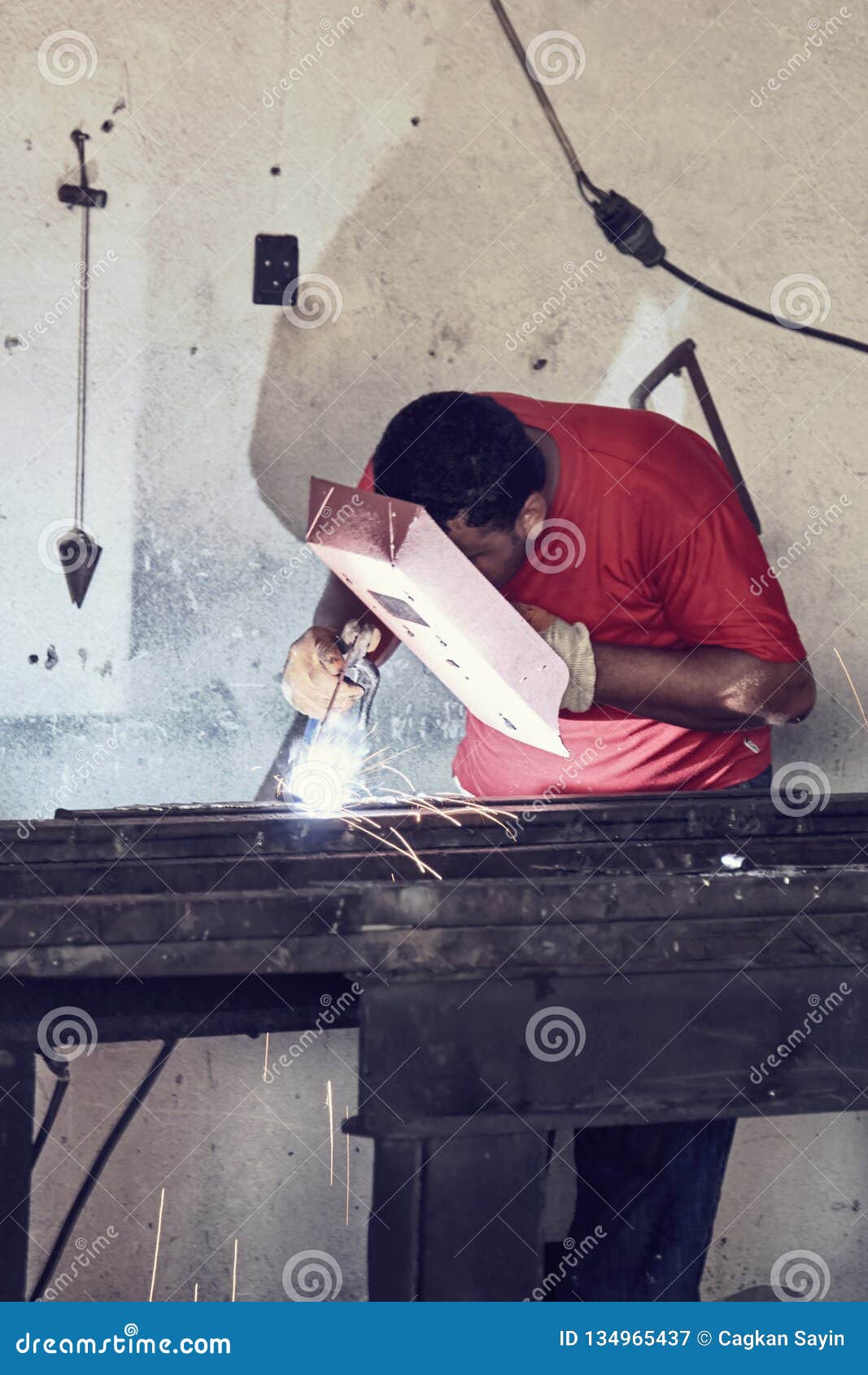 Turkish Worker Using a Welding Machine Editorial Photography - Image of ...