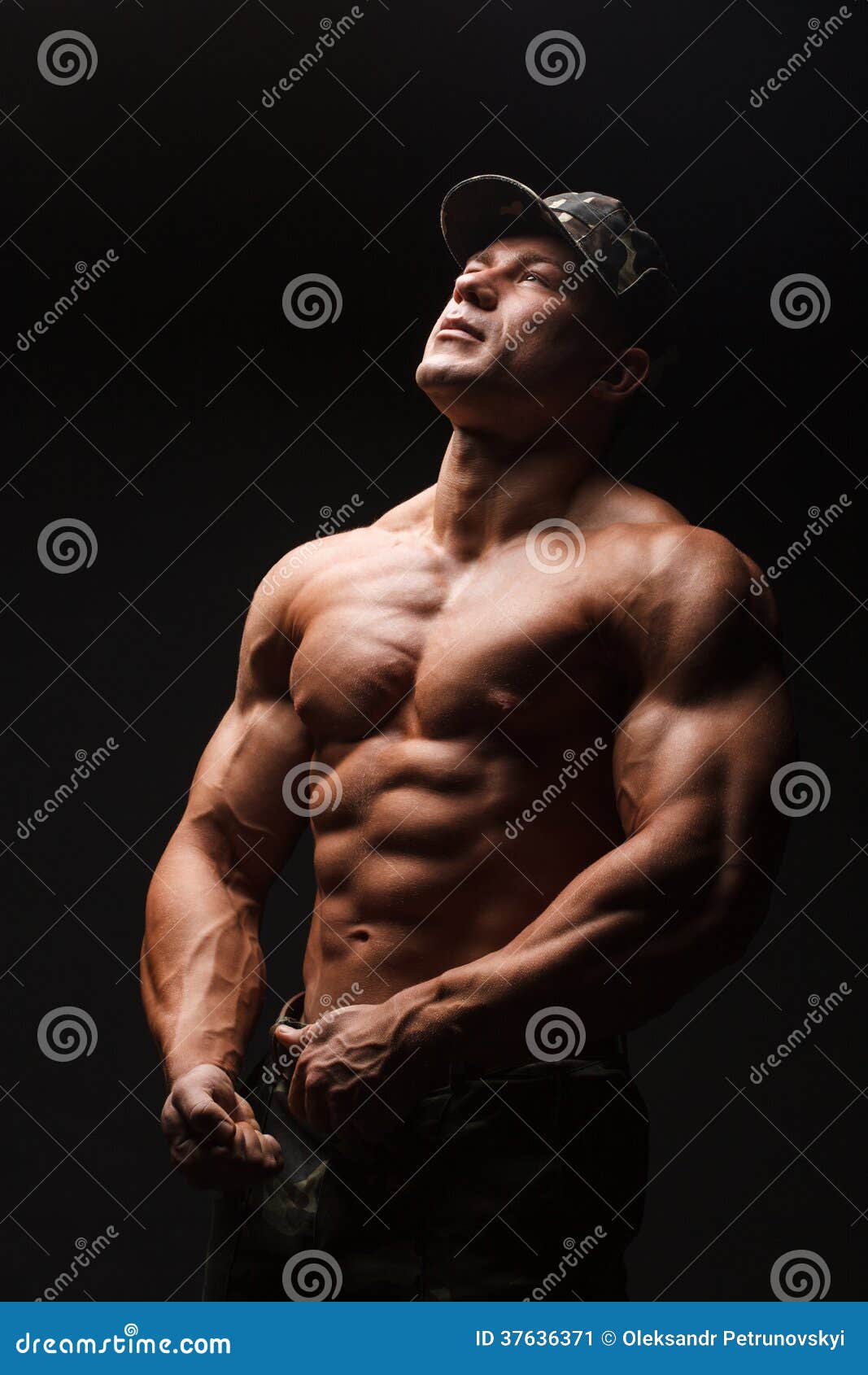 Bodybuilder image stock. Image du lifestyle, bodybuilder - 37636371