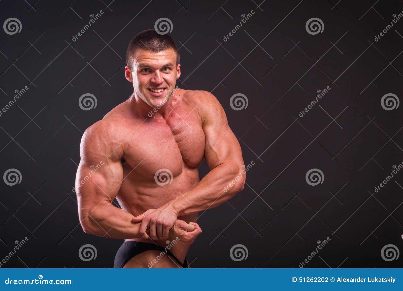 Bodybuilder foto de archivo. Imagen de masculino, atlético - 51262202