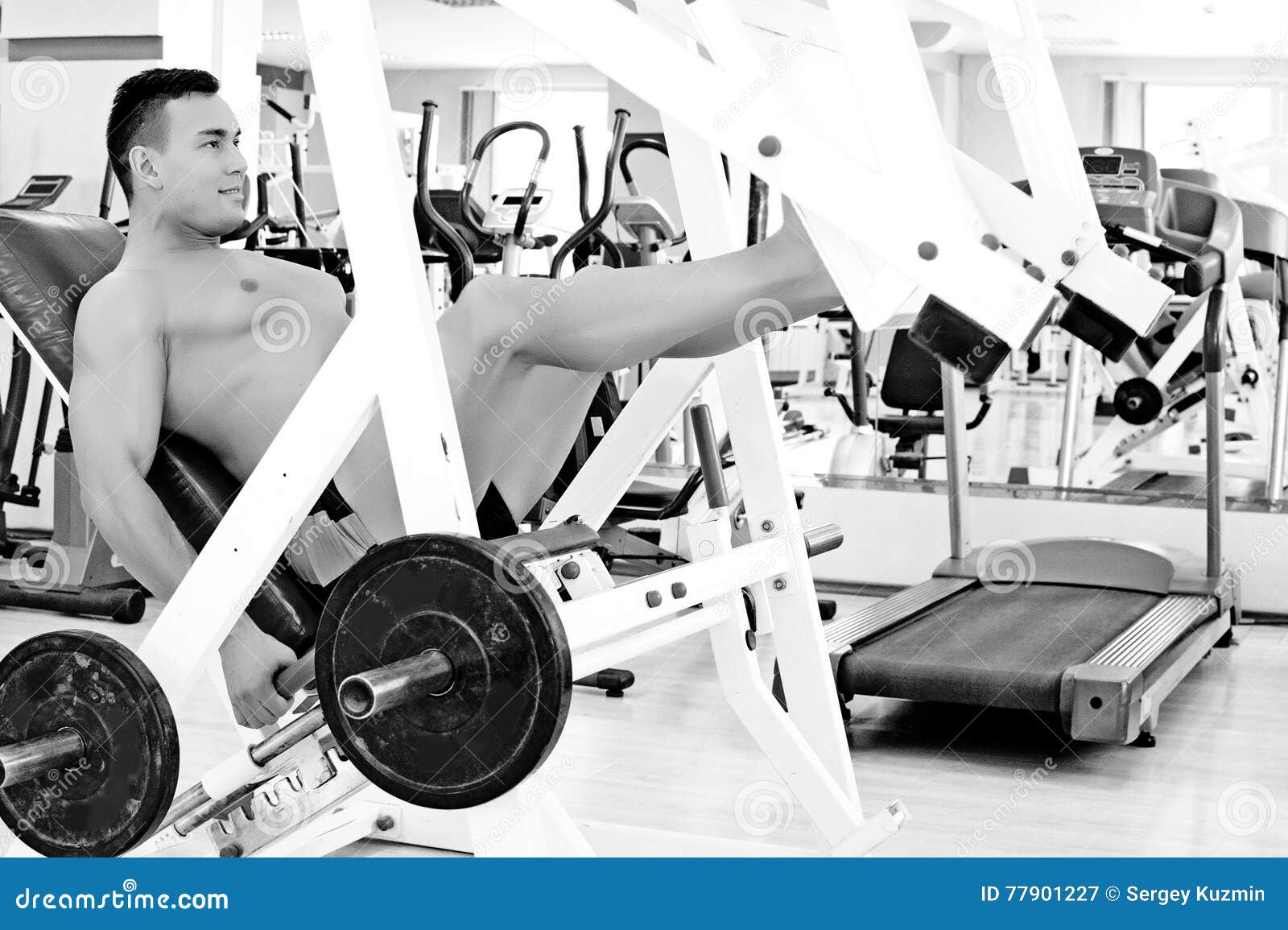 Bodybuilder Does Leg Presses. Stock Image - Image of sport, hips: 77901227