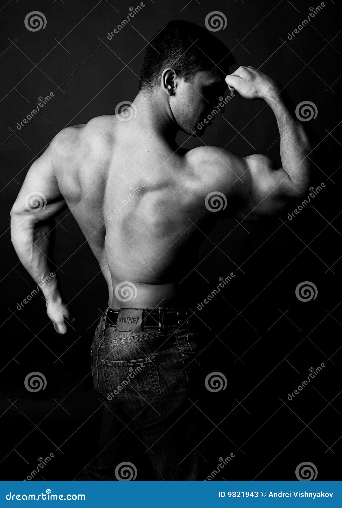 Bodybuilder muscular imagen de archivo. Imagen de aptitud - 9821943