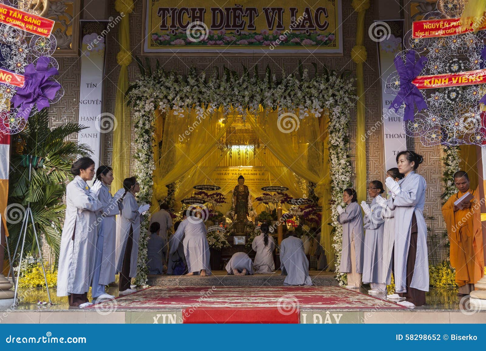 Boeddhistische begrafenis redactionele fotografie. Image of geloof ...