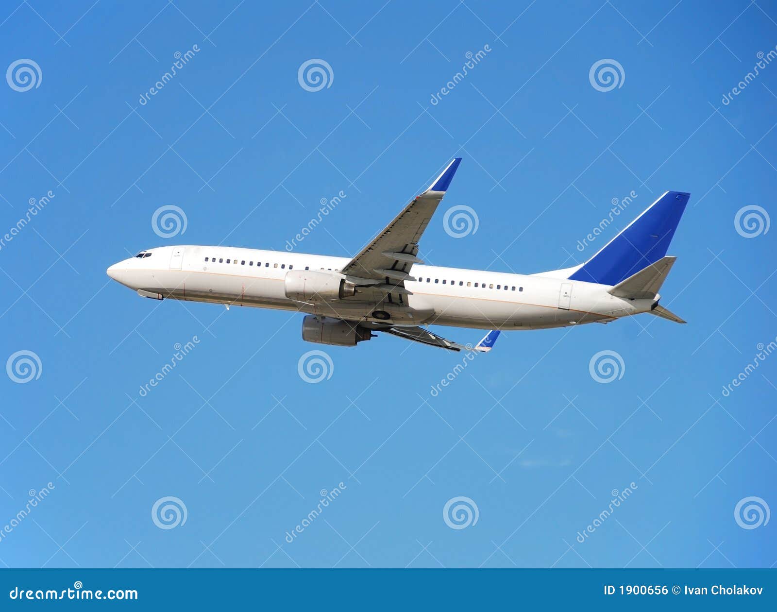 Boeing 737 passenger jet stock photo. Image of takeoff - 1900656