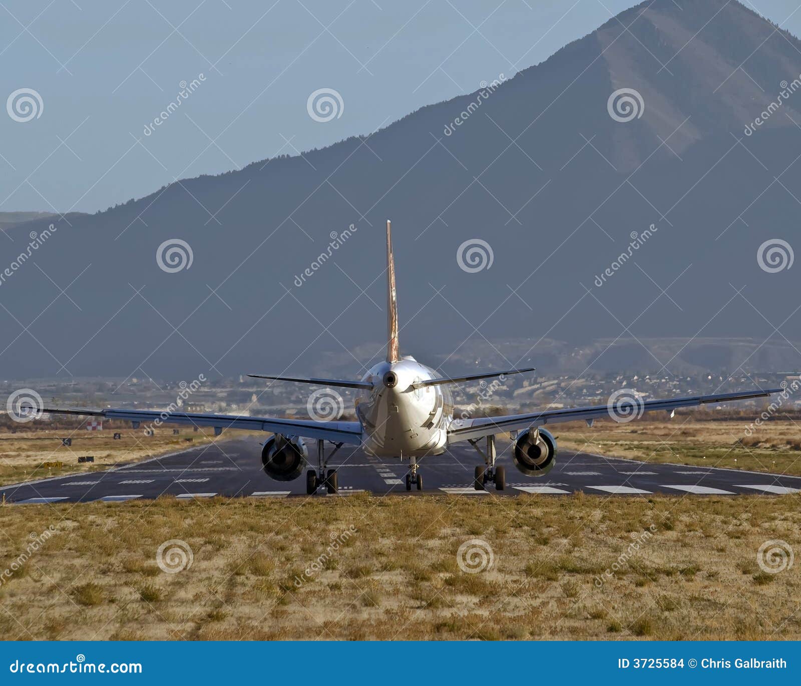Boeing 737 takeoff stock photo. Image of passengers, travel - 3725584