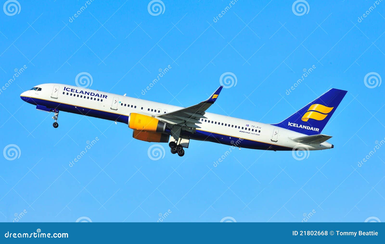 Boeing 757 editorial stock photo. Image of manchester - 21802668