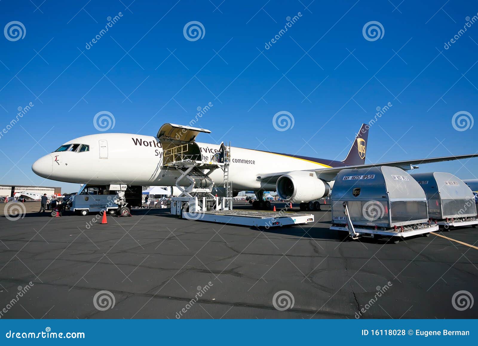 Boeing 757-24APF UPS Cargo Aircraft Editorial Image | CartoonDealer.com ...