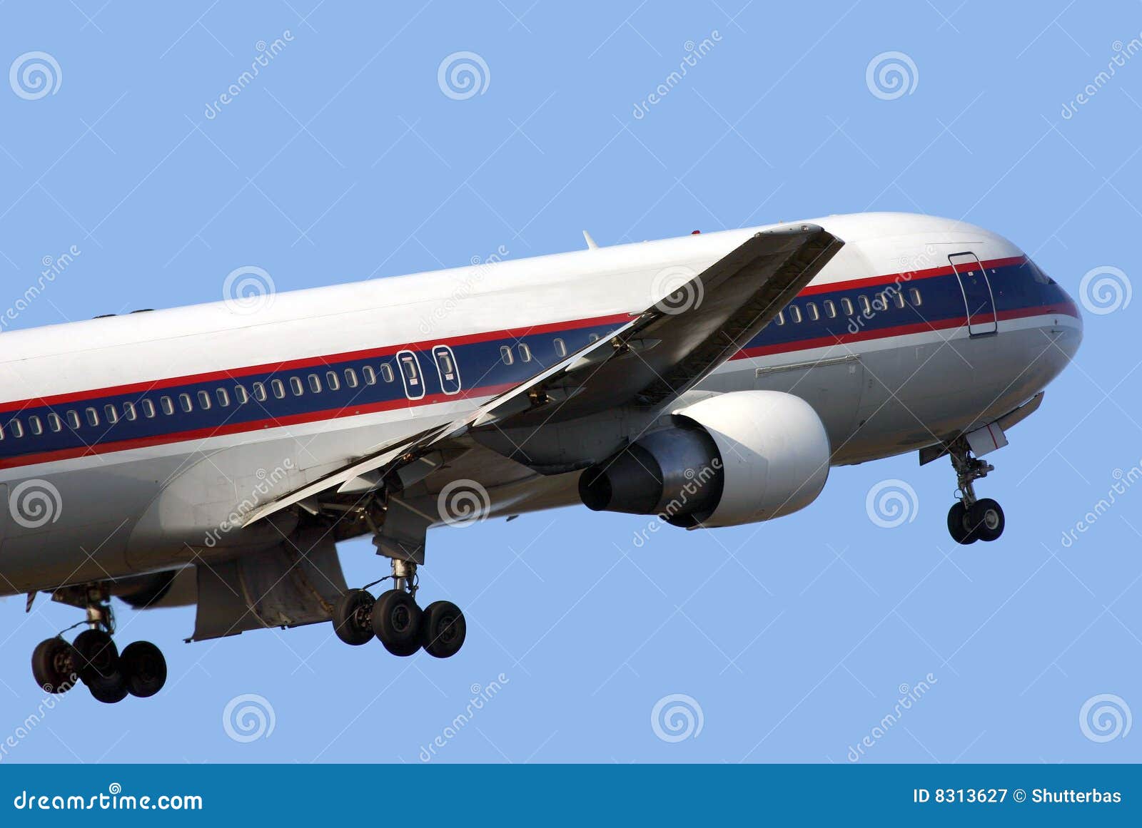 Boeing 767 taking off stock image. Image of landing, aviation - 8313627