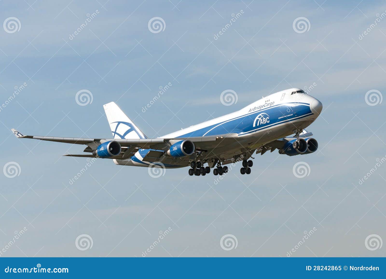 Boeing B747 jet aircraft editorial image. Image of engine - 28242865