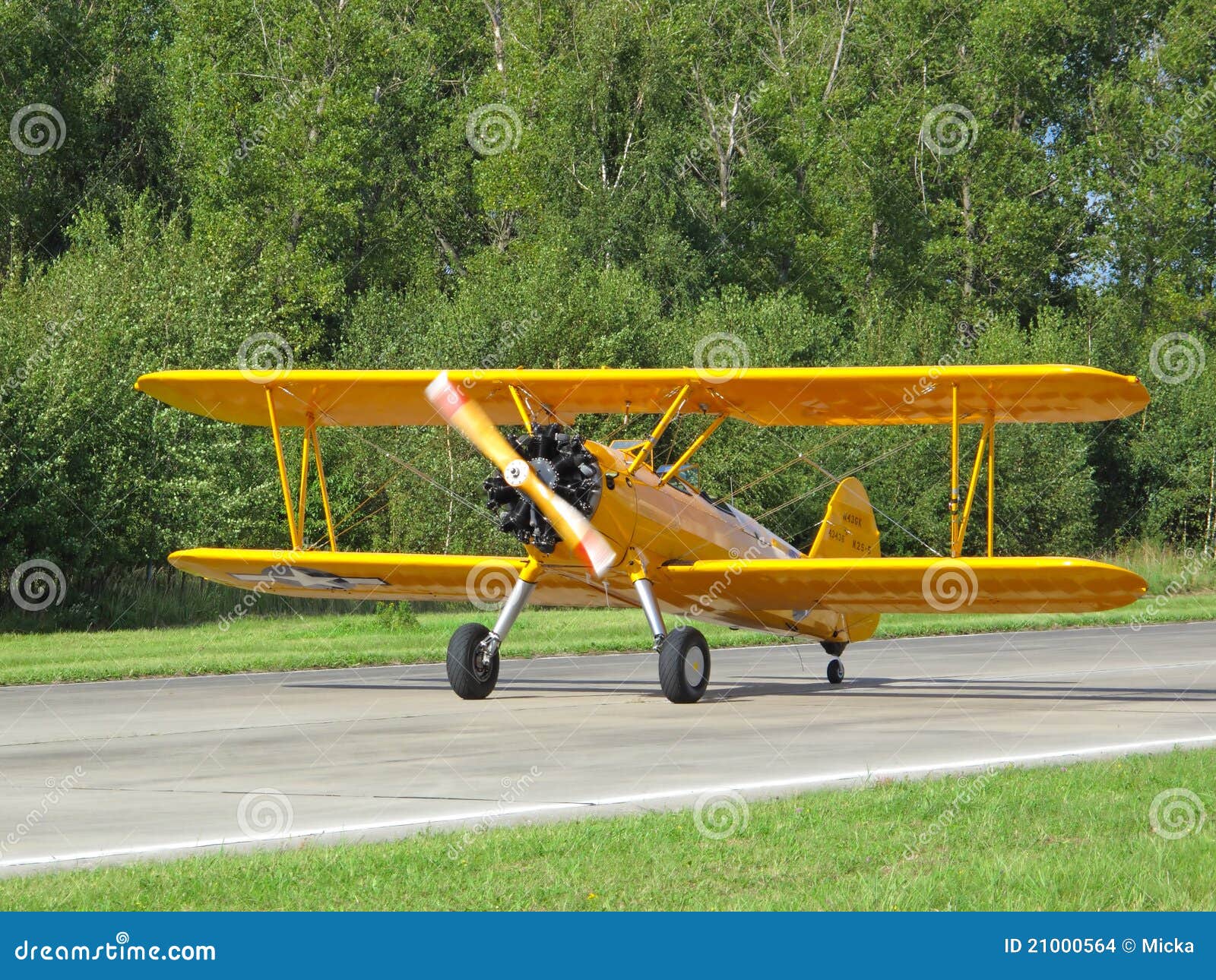 Boeing B75 Stearman editorial stock image. Image of oldies - 21000564